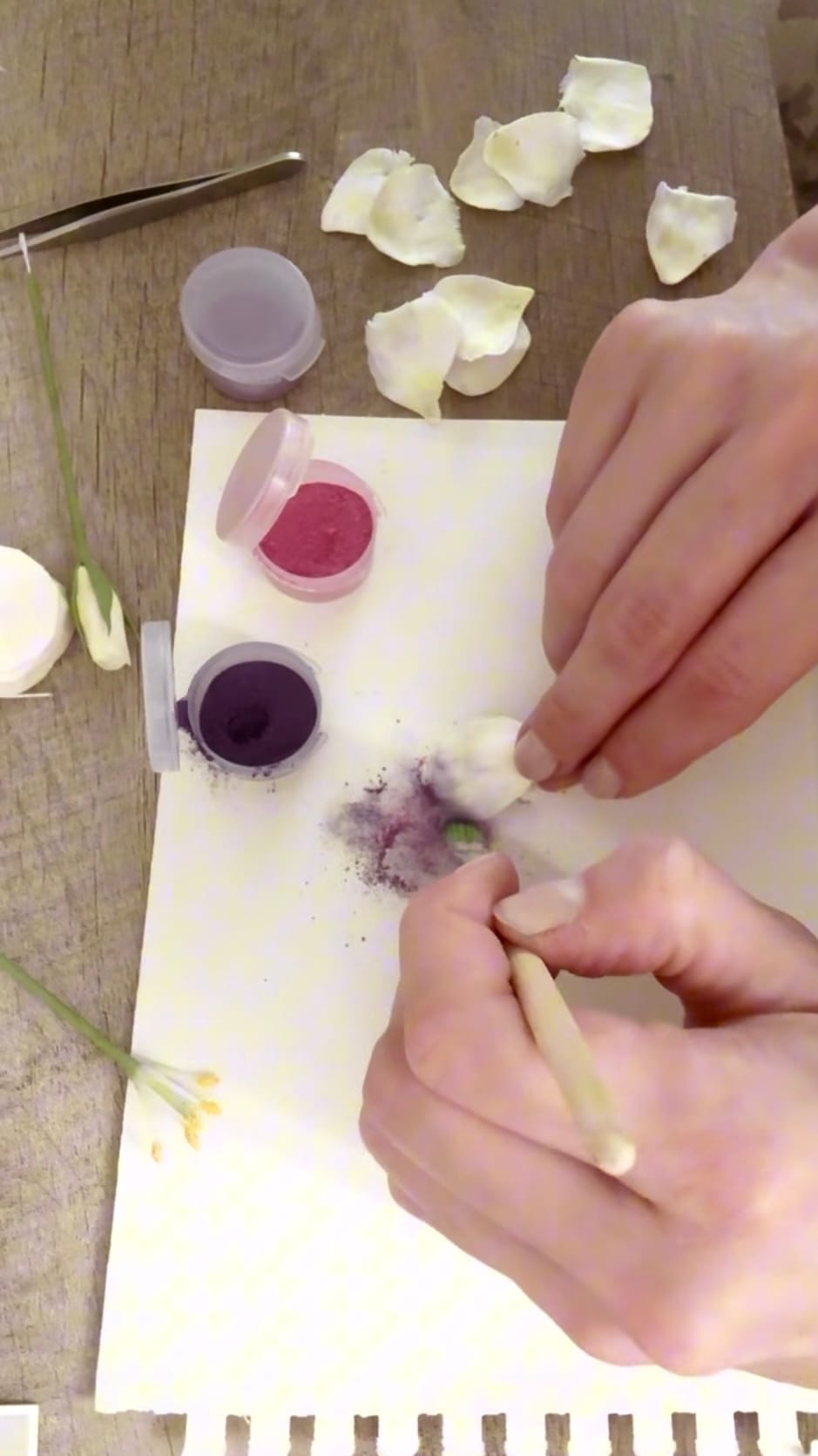The Process Of Flowers Painting - DAINTY BUDS